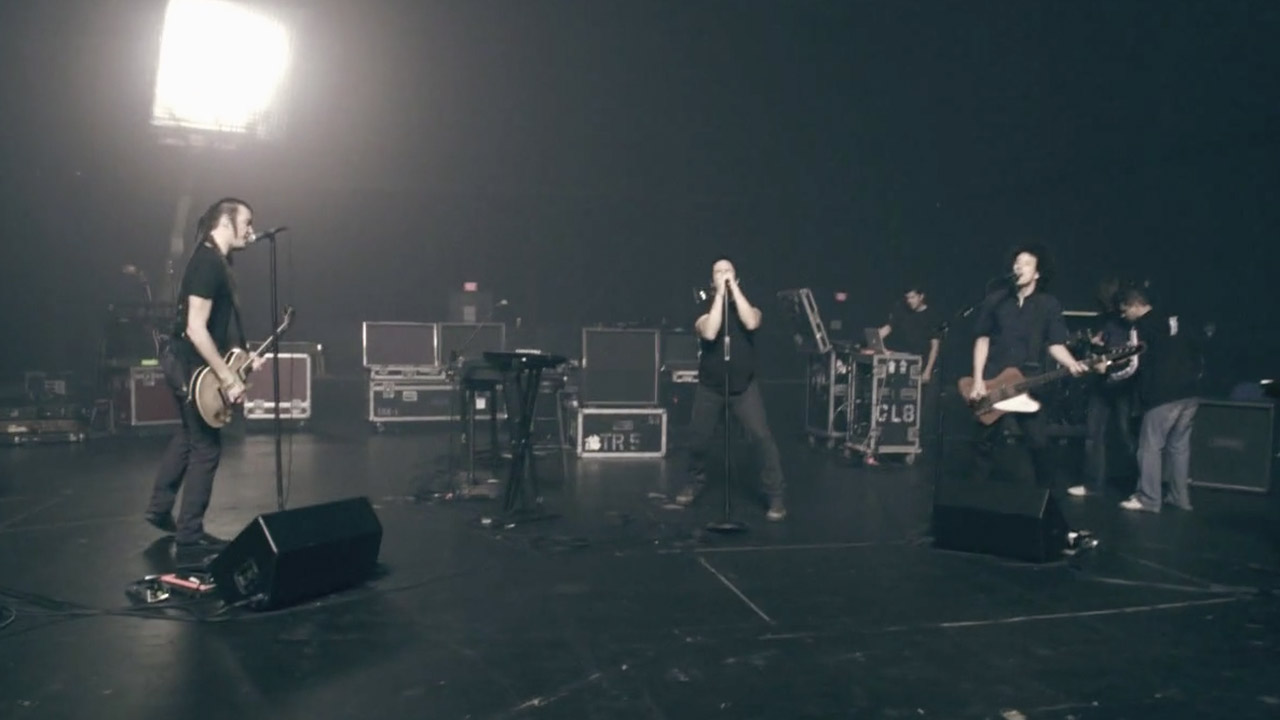 Nine Inch Nails - "1,000,000" live at rehearsals (2008)